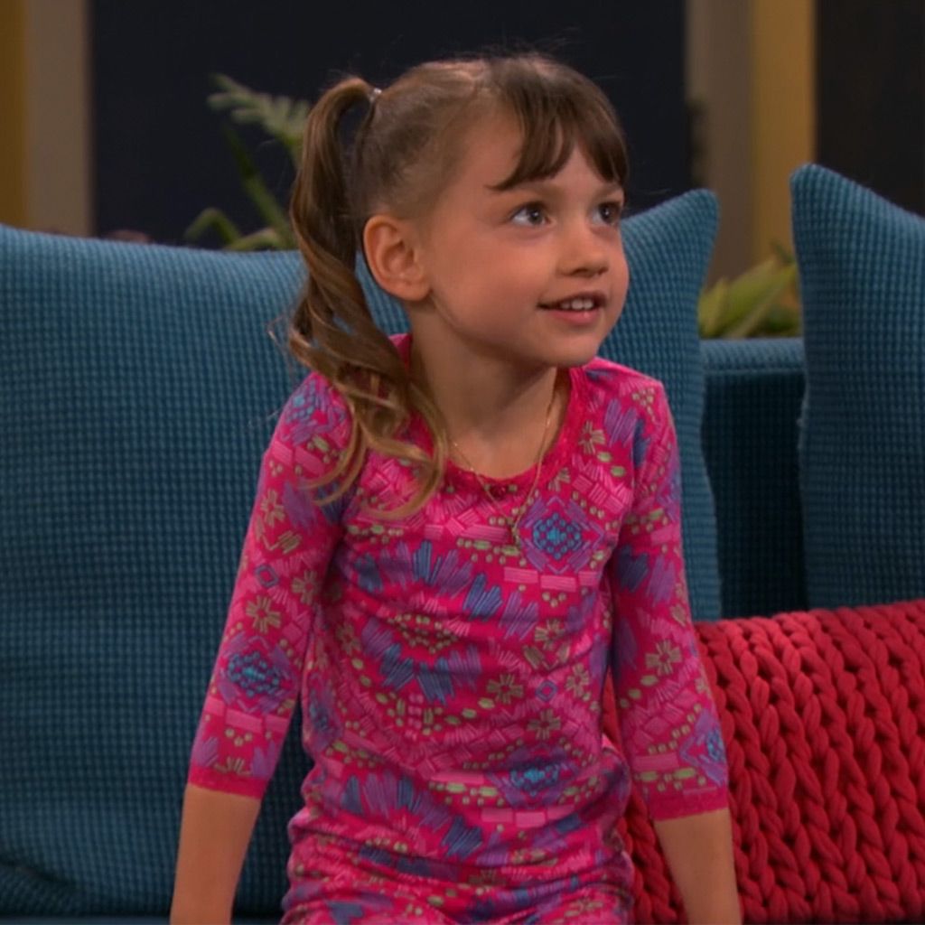 The Thundermans: "Chloe's Favorite" - The Thundermans (Video Clip) | Nick