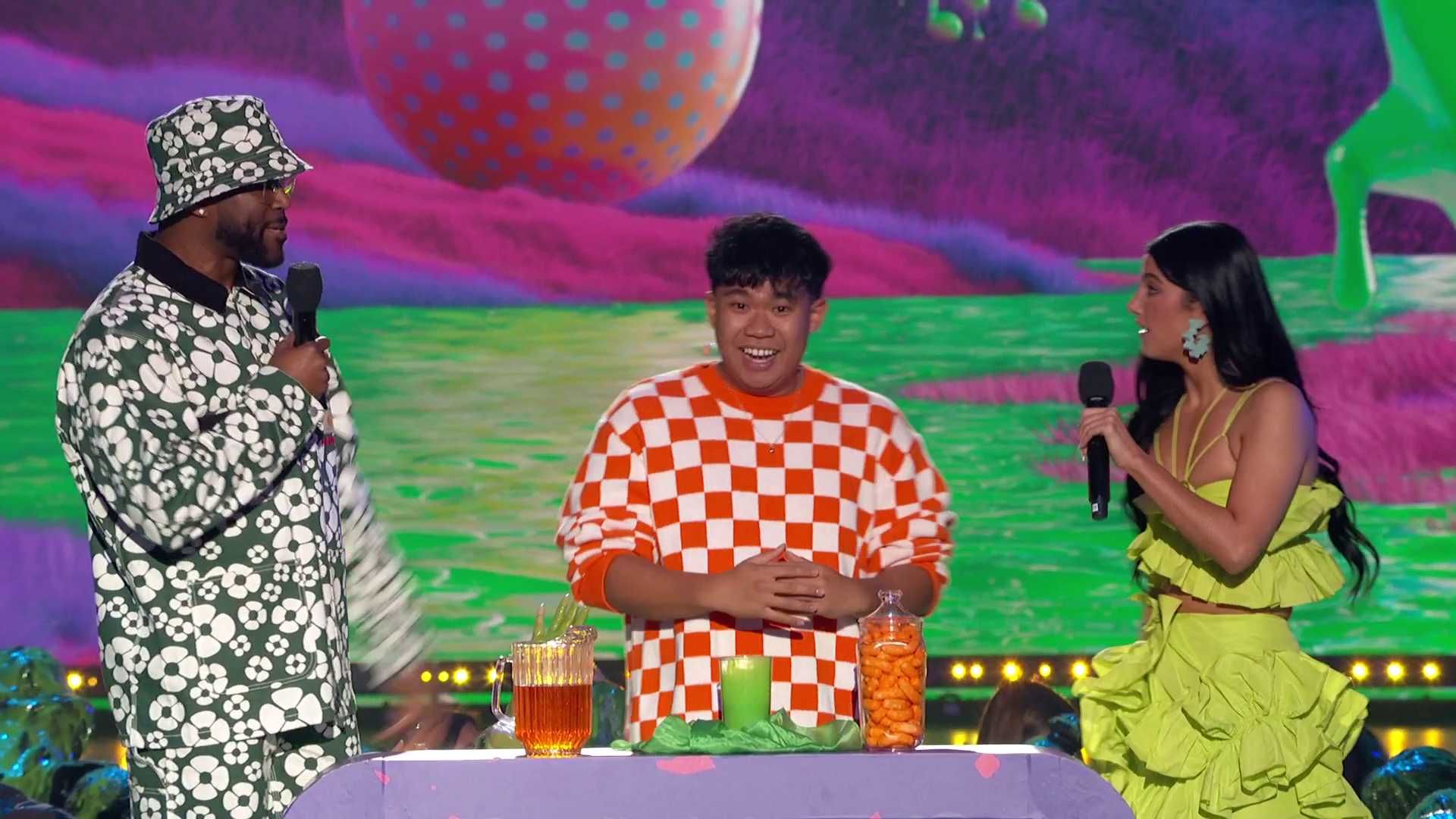 SeanDoesMagic’s Slimey Surprise! - Nickelodeon Kids’ Choice Awards 2023 ...